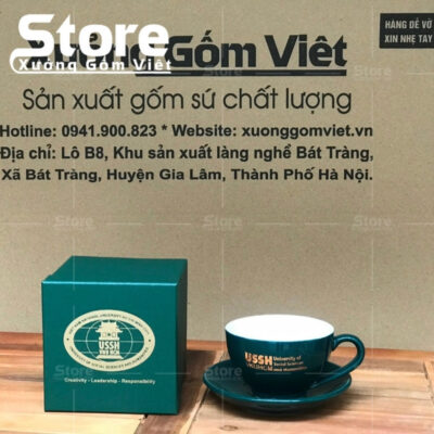 Tách sứ in logo USSH University dáng lùn màu xanh lá LS-98